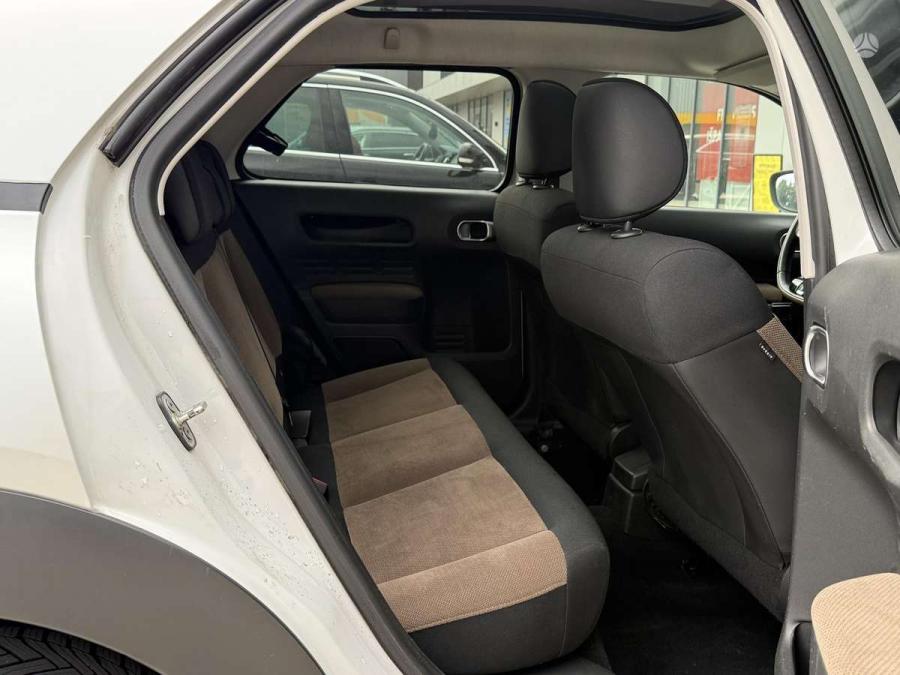 Balts Citroen C4 Cactus 2014 Viļņa, ar dzinēja tilpumu 1.56 L un nobraukumu 247 tūkst. km par 6200 €, foto 13 vietnē AUTOMOTO.COM.LV