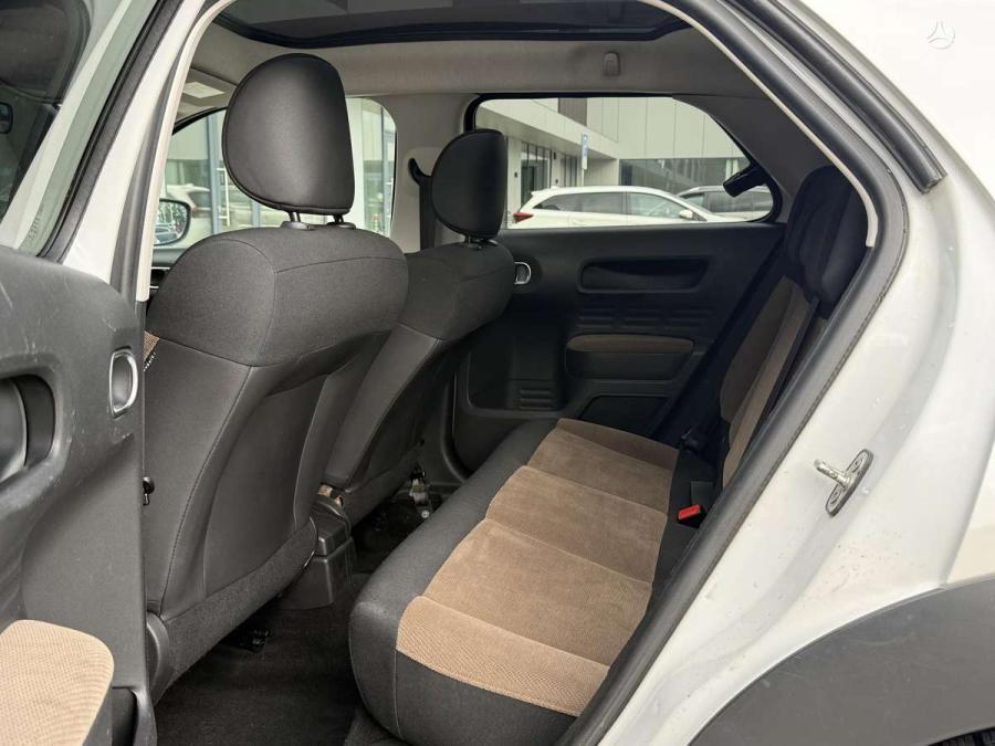 Balts Citroen C4 Cactus 2014 Viļņa, ar dzinēja tilpumu 1.56 L un nobraukumu 247 tūkst. km par 6200 €, foto 14 vietnē AUTOMOTO.COM.LV