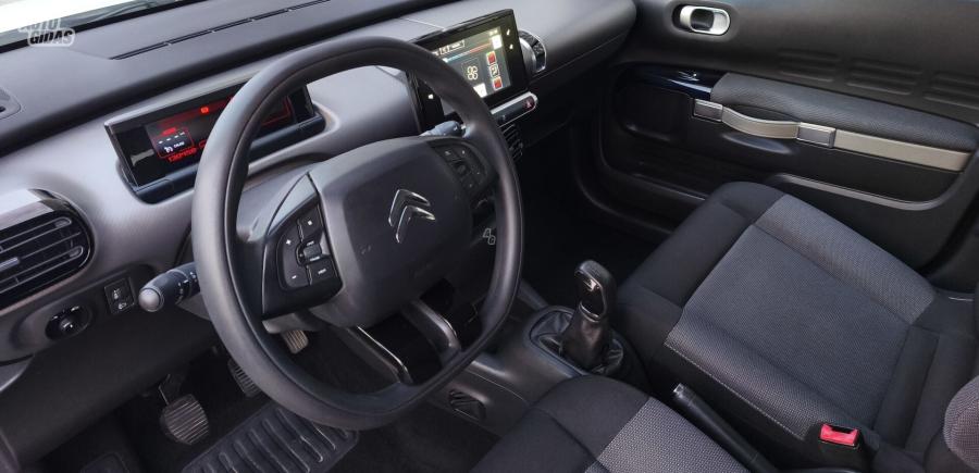 Balts Citroen C4 Cactus 2014 Kauņa, ar dzinēja tilpumu 1.20 L un nobraukumu 130 tūkst. km par 3800 €, foto 13 vietnē AUTOMOTO.COM.LV