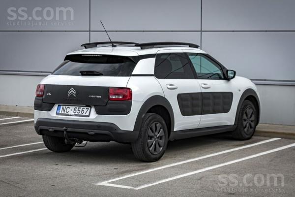 Balts Citroen C4 Cactus 2015 Rīga, ar dzinēja tilpumu 1.60 L un nobraukumu 0 tūkst. km par 5950 €, foto 4 vietnē AUTOMOTO.COM.LV