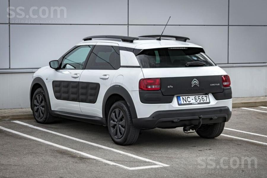 White Citroen C4 Cactus 2015 in Riga, with an engine capacity of 1.60 L and mileage of 0 thousand km for 5950 €, photo 7 on AUTOMOTO.COM.LV