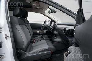 White Citroen C4 Cactus 2015 in Riga, with an engine capacity of 1.60 L and mileage of 0 thousand km for 5950 €, photo 11 on AUTOMOTO.COM.LV