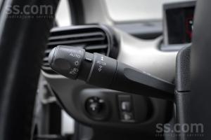 White Citroen C4 Cactus 2015 in Riga, with an engine capacity of 1.60 L and mileage of 0 thousand km for 5950 €, photo 19 on AUTOMOTO.COM.LV