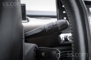White Citroen C4 Cactus 2015 in Riga, with an engine capacity of 1.60 L and mileage of 0 thousand km for 5950 €, photo 21 on AUTOMOTO.COM.LV
