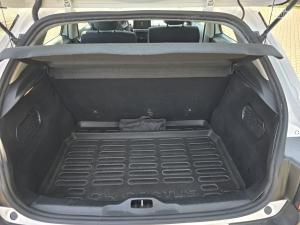 White Citroen C4 Cactus 2015 in Marijampole, with an engine capacity of 1.60 L and mileage of 181 thousand km for 3950 €, photo 18 on AUTOMOTO.COM.LV