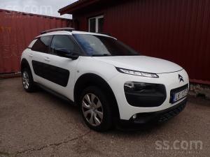 White Citroen C4 Cactus 2015 in Liepaja, with an engine capacity of 1.20 L and mileage of 149 thousand km for 4950 €, photo  on AUTOMOTO.COM.LV
