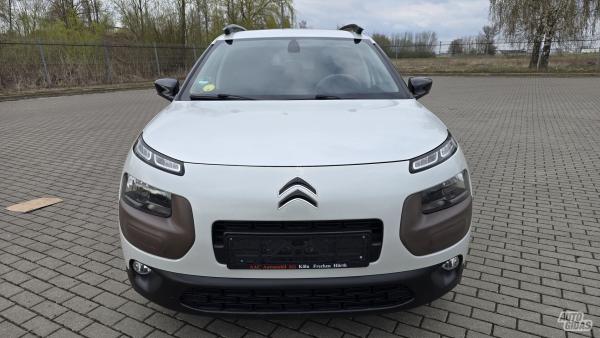 Balts Citroen C4 Cactus 2016 Marijampole, ar dzinēja tilpumu 1.60 L un nobraukumu 222 tūkst. km par 5750 €, foto 3 vietnē AUTOMOTO.COM.LV