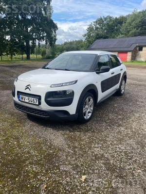 Balts Citroen C4 Cactus 2016 Jelgava, ar dzinēja tilpumu 1.50 L un nobraukumu 270 tūkst. km par 5200 €, foto  vietnē AUTOMOTO.COM.LV