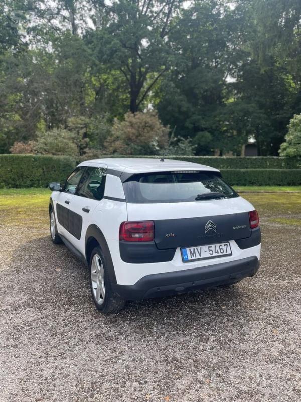 Balts Citroen C4 Cactus 2016 Jelgava, ar dzinēja tilpumu 1.50 L un nobraukumu 270 tūkst. km par 5200 €, foto 3 vietnē AUTOMOTO.COM.LV