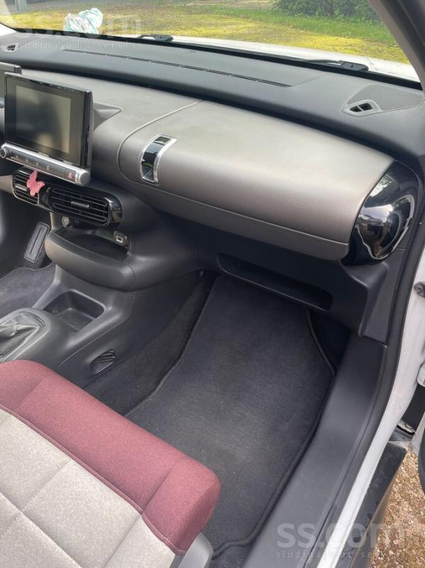 Balts Citroen C4 Cactus 2016 Jelgava, ar dzinēja tilpumu 1.50 L un nobraukumu 270 tūkst. km par 5200 €, foto 8 vietnē AUTOMOTO.COM.LV
