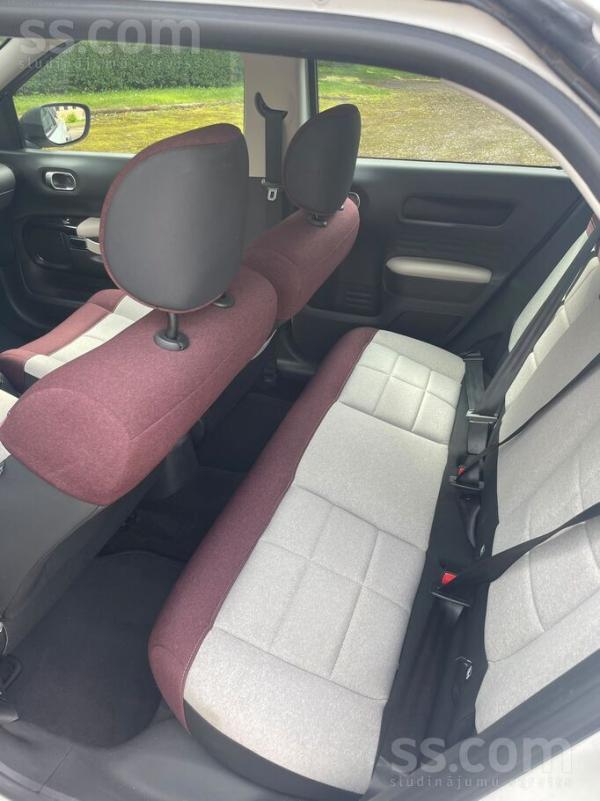 Balts Citroen C4 Cactus 2016 Jelgava, ar dzinēja tilpumu 1.50 L un nobraukumu 270 tūkst. km par 5200 €, foto 9 vietnē AUTOMOTO.COM.LV