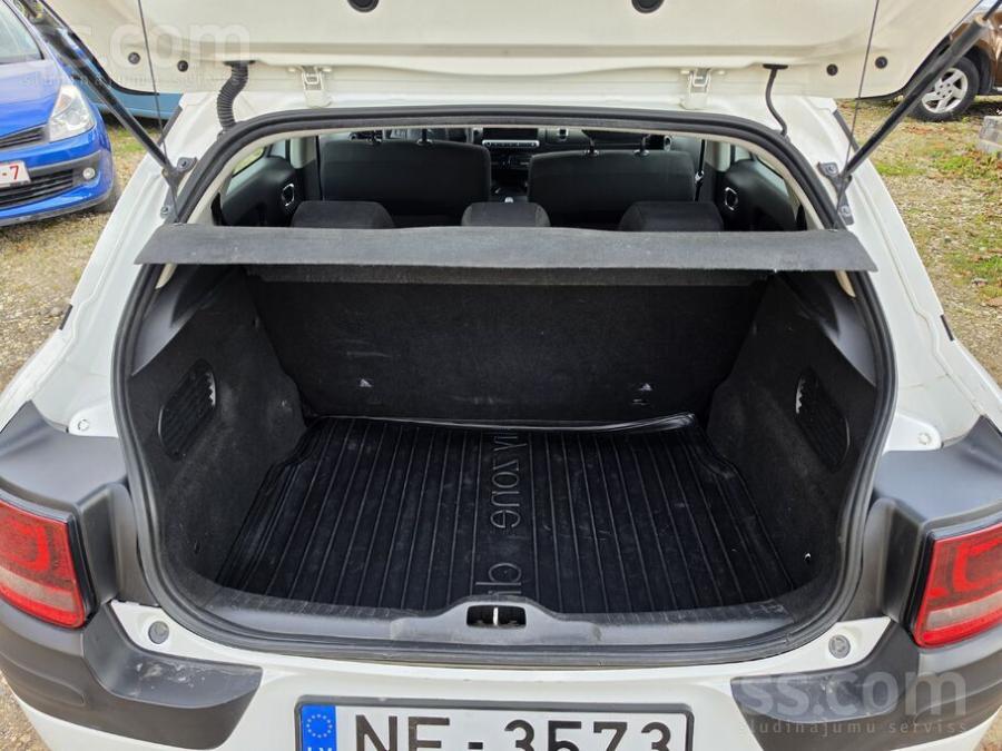 Balts Citroen C4 Cactus 2016 Rēzekne, ar dzinēja tilpumu 1.60 L un nobraukumu 0 tūkst. km par 5200 €, foto 20 vietnē AUTOMOTO.COM.LV