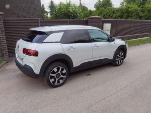 Balts Citroen C4 Cactus 2018 Kauņa, ar dzinēja tilpumu 1.20 L un nobraukumu 119 tūkst. km par 4900 €, foto  vietnē AUTOMOTO.COM.LV