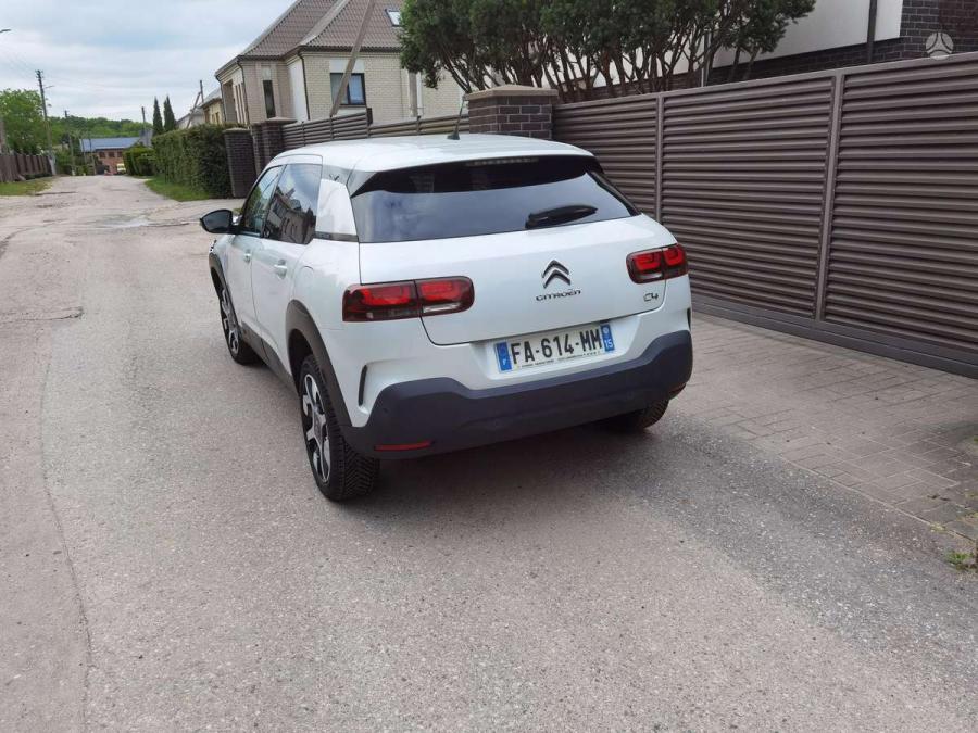 Balts Citroen C4 Cactus 2018 Kauņa, ar dzinēja tilpumu 1.20 L un nobraukumu 119 tūkst. km par 4900 €, foto 3 vietnē AUTOMOTO.COM.LV