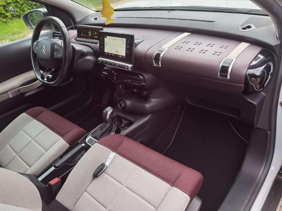 Balts Citroen C4 Cactus 2018 Kauņa, ar dzinēja tilpumu 1.20 L un nobraukumu 119 tūkst. km par 4900 €, foto 19 vietnē AUTOMOTO.COM.LV