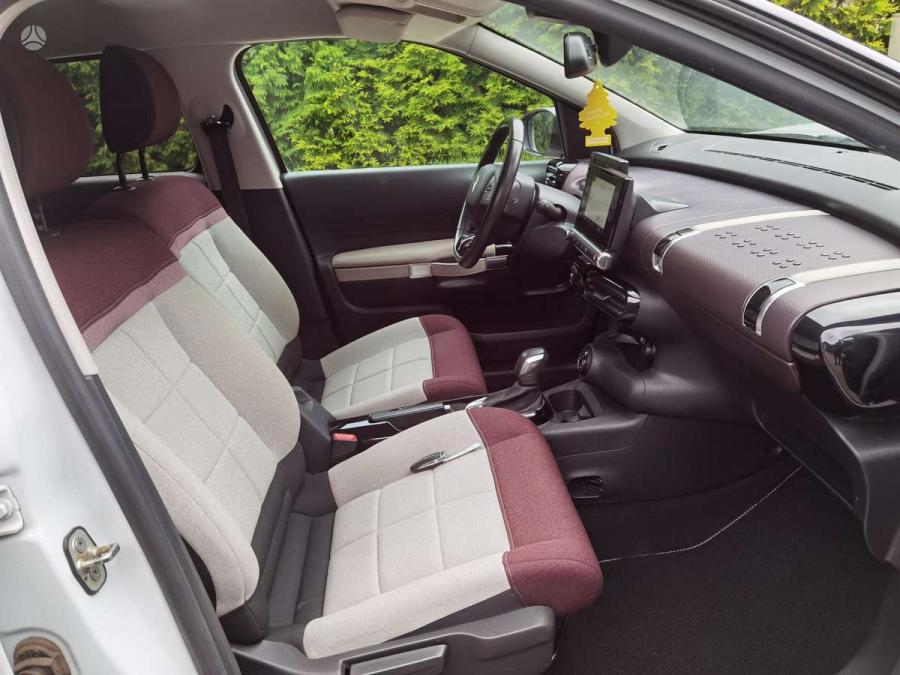 Balts Citroen C4 Cactus 2018 Kauņa, ar dzinēja tilpumu 1.20 L un nobraukumu 119 tūkst. km par 4900 €, foto 20 vietnē AUTOMOTO.COM.LV