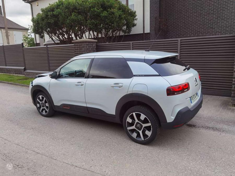 Balts Citroen C4 Cactus 2018 Kauņa, ar dzinēja tilpumu 1.20 L un nobraukumu 119 tūkst. km par 4900 €, foto 32 vietnē AUTOMOTO.COM.LV