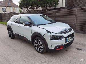 Balts Citroen C4 Cactus 2018 Kauņa, ar dzinēja tilpumu 1.20 L un nobraukumu 119 tūkst. km par 4900 €, foto 35 vietnē AUTOMOTO.COM.LV