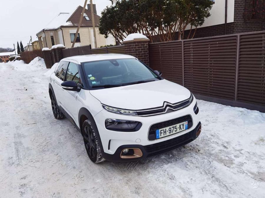 Balts Citroen C4 Cactus 2019 Kauņa, ar dzinēja tilpumu 1.50 L un nobraukumu 150 tūkst. km par 6200 €, foto 10 vietnē AUTOMOTO.COM.LV