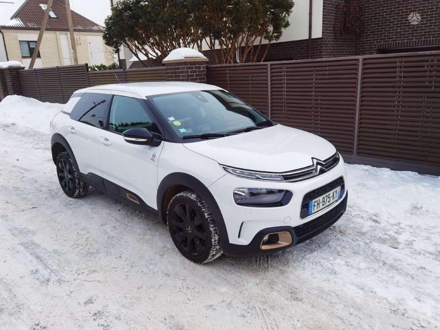 Balts Citroen C4 Cactus 2019 Kauņa, ar dzinēja tilpumu 1.50 L un nobraukumu 150 tūkst. km par 6200 €, foto 13 vietnē AUTOMOTO.COM.LV