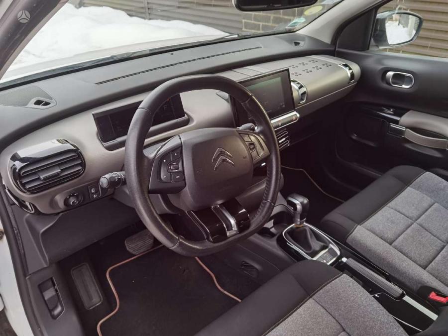 Balts Citroen C4 Cactus 2019 Kauņa, ar dzinēja tilpumu 1.50 L un nobraukumu 150 tūkst. km par 6200 €, foto 16 vietnē AUTOMOTO.COM.LV