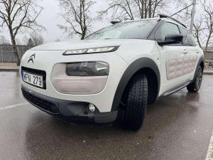 Balts Citroen C4 Cactus 2014 Telšiai, ar dzinēja tilpumu 1.60 L un nobraukumu 255 tūkst. km par 4600 €, foto  vietnē AUTOMOTO.COM.LV