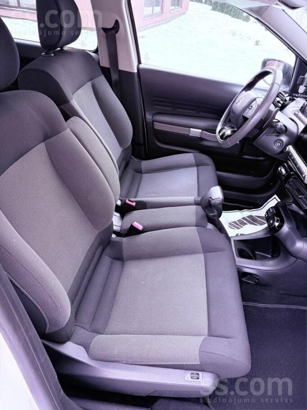 Balts Citroen C4 Cactus 2014 Ogre, ar dzinēja tilpumu 1.60 L un nobraukumu 144 tūkst. km par 4600 €, foto 6 vietnē AUTOMOTO.COM.LV