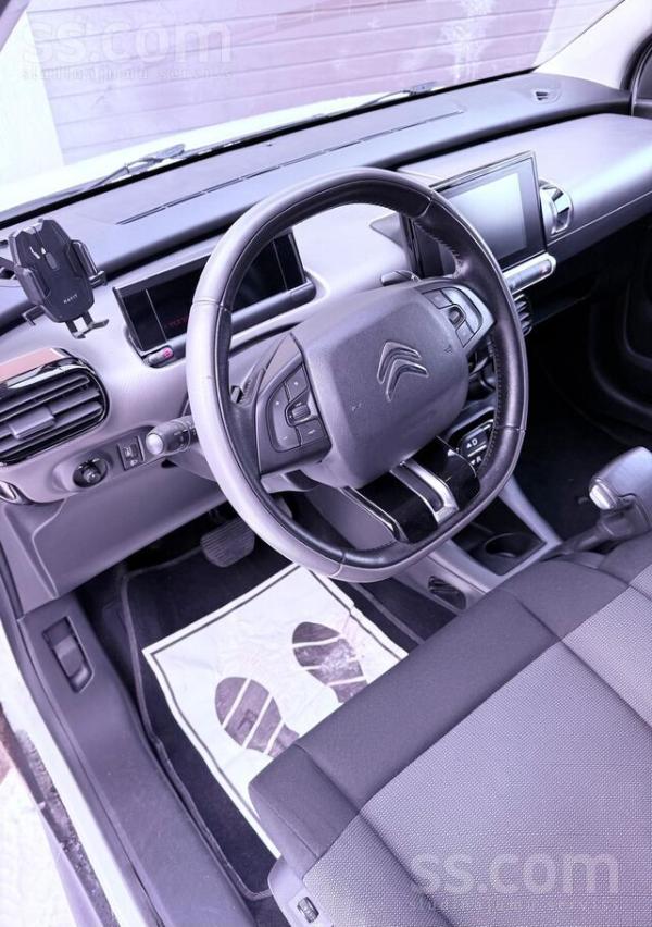 Balts Citroen C4 Cactus 2014 Ogre, ar dzinēja tilpumu 1.60 L un nobraukumu 144 tūkst. km par 4600 €, foto 7 vietnē AUTOMOTO.COM.LV