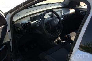White Citroen C4 Cactus 2014 in Riga, with an engine capacity of 1.20 L and mileage of 214 thousand km for 4350 €, photo 5 on AUTOMOTO.COM.LV