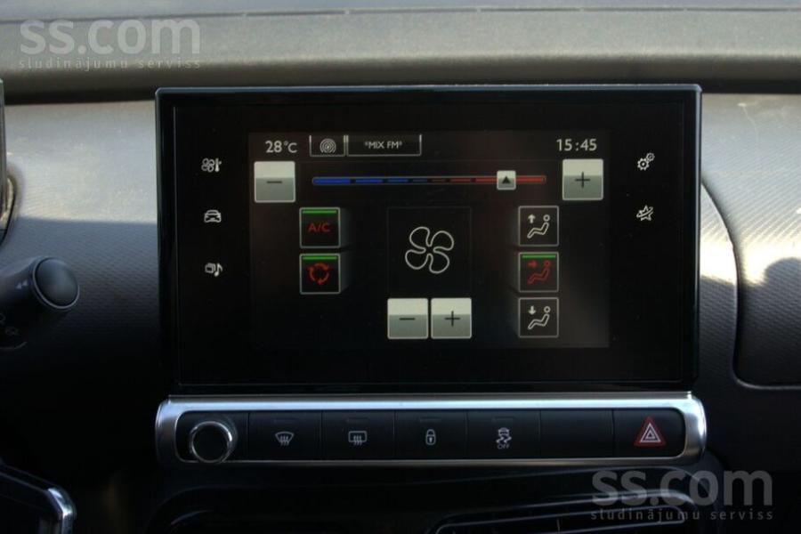 White Citroen C4 Cactus 2014 in Riga, with an engine capacity of 1.20 L and mileage of 214 thousand km for 4350 €, photo 6 on AUTOMOTO.COM.LV