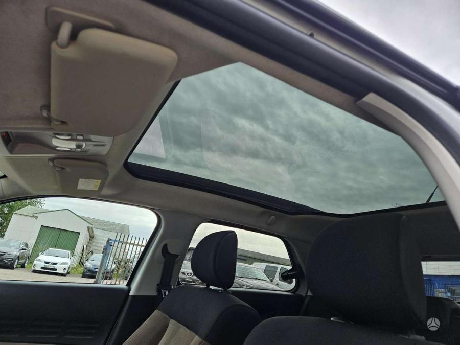 Balts Citroen C4 Cactus 2014 Tauragė, ar dzinēja tilpumu 1.20 L un nobraukumu 182 tūkst. km par 4300 €, foto 13 vietnē AUTOMOTO.COM.LV