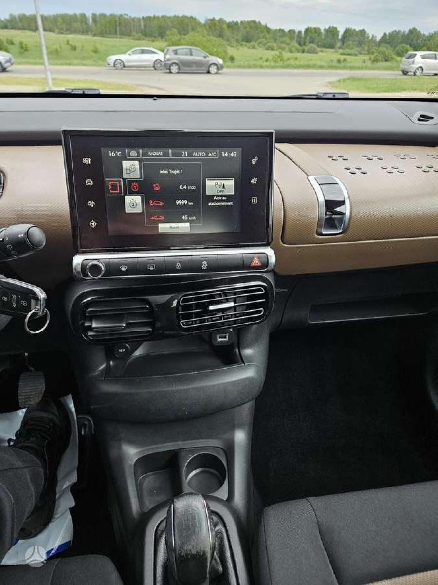 Balts Citroen C4 Cactus 2014 Tauragė, ar dzinēja tilpumu 1.20 L un nobraukumu 182 tūkst. km par 4300 €, foto 18 vietnē AUTOMOTO.COM.LV