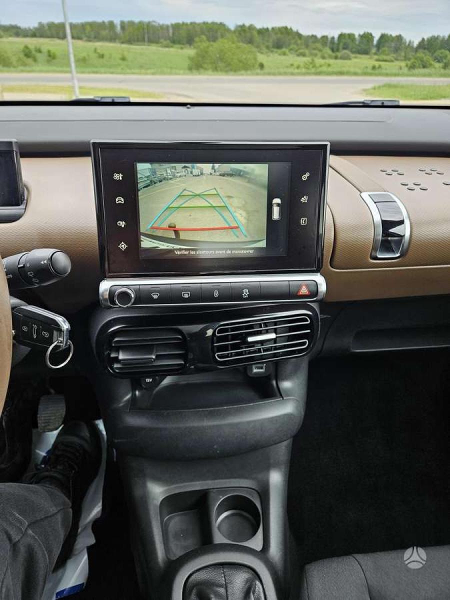 Balts Citroen C4 Cactus 2014 Tauragė, ar dzinēja tilpumu 1.20 L un nobraukumu 182 tūkst. km par 4300 €, foto 19 vietnē AUTOMOTO.COM.LV