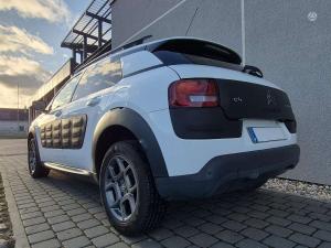 White Citroen C4 Cactus 2015 in Raseiniai, with an engine capacity of 1.20 L and mileage of 142 thousand km for 4999 €, photo 12 on AUTOMOTO.COM.LV