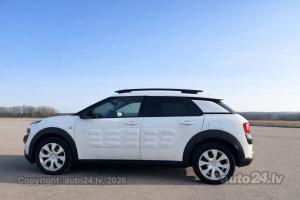 Balts Citroen C4 Cactus 2015 Tallina, ar dzinēja tilpumu 1.60 L un nobraukumu 197 tūkst. km par 7000 €, foto  vietnē AUTOMOTO.COM.LV