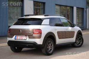 Balts Citroen C4 Cactus 2015 Rīga, ar dzinēja tilpumu 1.20 L un nobraukumu 101 tūkst. km par 5490 €, foto 3 vietnē AUTOMOTO.COM.LV