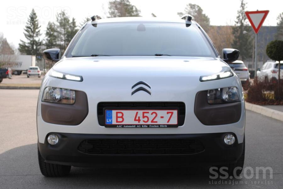 Balts Citroen C4 Cactus 2015 Rīga, ar dzinēja tilpumu 1.20 L un nobraukumu 101 tūkst. km par 5490 €, foto 6 vietnē AUTOMOTO.COM.LV