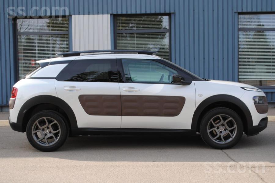 Balts Citroen C4 Cactus 2015 Rīga, ar dzinēja tilpumu 1.20 L un nobraukumu 101 tūkst. km par 5490 €, foto 7 vietnē AUTOMOTO.COM.LV
