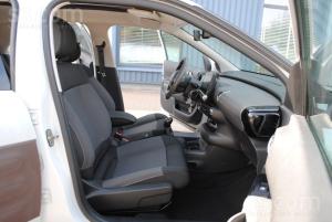 Balts Citroen C4 Cactus 2015 Rīga, ar dzinēja tilpumu 1.20 L un nobraukumu 101 tūkst. km par 5490 €, foto 14 vietnē AUTOMOTO.COM.LV