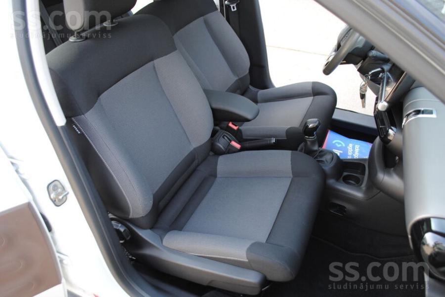 Balts Citroen C4 Cactus 2015 Rīga, ar dzinēja tilpumu 1.20 L un nobraukumu 101 tūkst. km par 5490 €, foto 15 vietnē AUTOMOTO.COM.LV