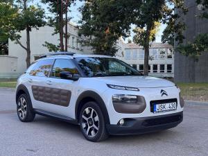 Balts Citroen C4 Cactus 2015 Kauņa, ar dzinēja tilpumu 1.56 L un nobraukumu 343 tūkst. km par 3700 €, foto 8 vietnē AUTOMOTO.COM.LV