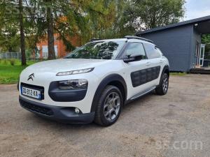 White Citroen C4 Cactus 2015 in Ogre, with an engine capacity of 1.20 L and mileage of 0 thousand km for 5770 €, photo  on AUTOMOTO.COM.LV