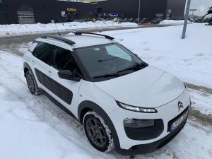 Balts Citroen C4 Cactus 2016 Viļņa, ar dzinēja tilpumu 1.56 L un nobraukumu 165 tūkst. km par 5800 €, foto  vietnē AUTOMOTO.COM.LV