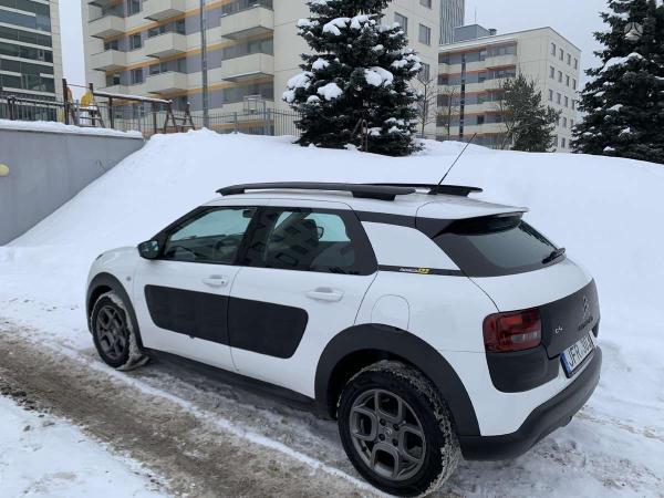 Balts Citroen C4 Cactus 2016 Viļņa, ar dzinēja tilpumu 1.56 L un nobraukumu 165 tūkst. km par 5800 €, foto 7 vietnē AUTOMOTO.COM.LV