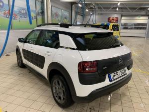 Balts Citroen C4 Cactus 2016 Viļņa, ar dzinēja tilpumu 1.56 L un nobraukumu 165 tūkst. km par 5800 €, foto 12 vietnē AUTOMOTO.COM.LV