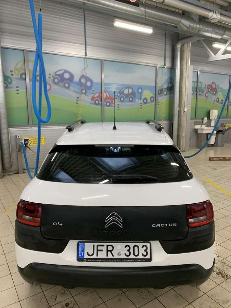 Balts Citroen C4 Cactus 2016 Viļņa, ar dzinēja tilpumu 1.56 L un nobraukumu 165 tūkst. km par 5800 €, foto 13 vietnē AUTOMOTO.COM.LV