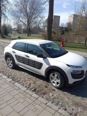 Белый Ситроен C4 Кактус 2016 в Елгава, объемом двигателя 1.60 л и пробегом 236 тыс. км за 6200 €, фото 4 на AUTOMOTO.COM.LV