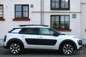 Balts Citroen C4 Cactus 2016 Jelgava, ar dzinēja tilpumu 1.20 L un nobraukumu 120 tūkst. km par 5495 €, foto 9 vietnē AUTOMOTO.COM.LV
