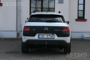 Balts Citroen C4 Cactus 2016 Jelgava, ar dzinēja tilpumu 1.20 L un nobraukumu 120 tūkst. km par 5495 €, foto 13 vietnē AUTOMOTO.COM.LV
