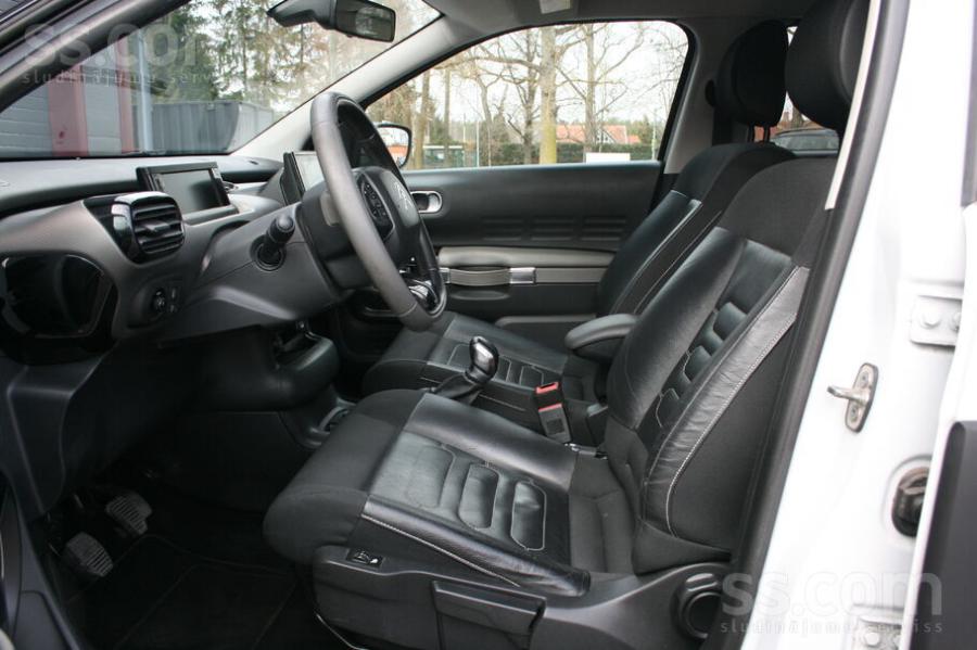 Balts Citroen C4 Cactus 2016 Jelgava, ar dzinēja tilpumu 1.20 L un nobraukumu 120 tūkst. km par 5495 €, foto 16 vietnē AUTOMOTO.COM.LV